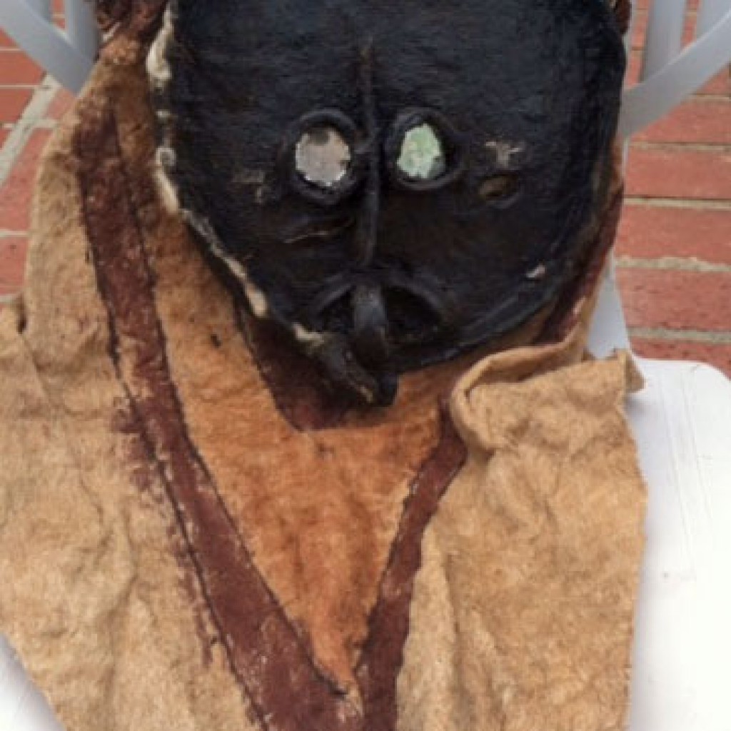 Ticuna Indian mask with full costume – Masks of the World