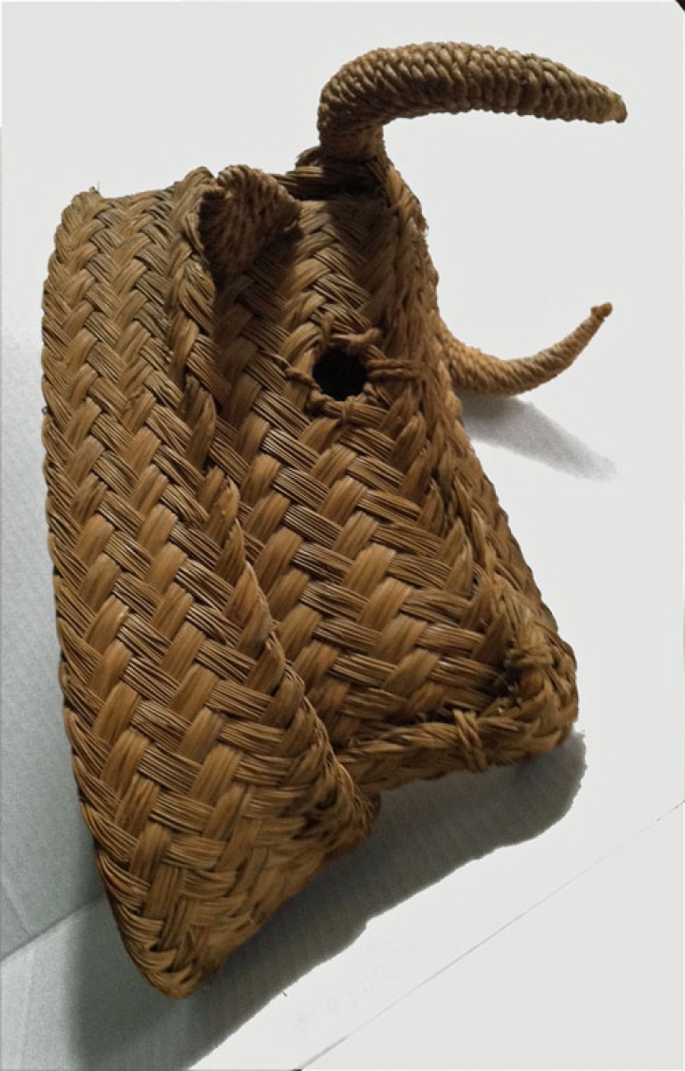Basket-like mask from Europe – Masks of the World
