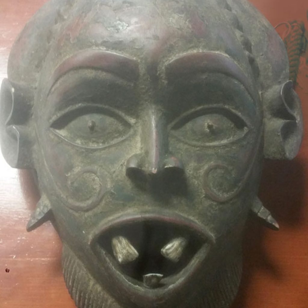 The Mask Man needs help – Masks of the World