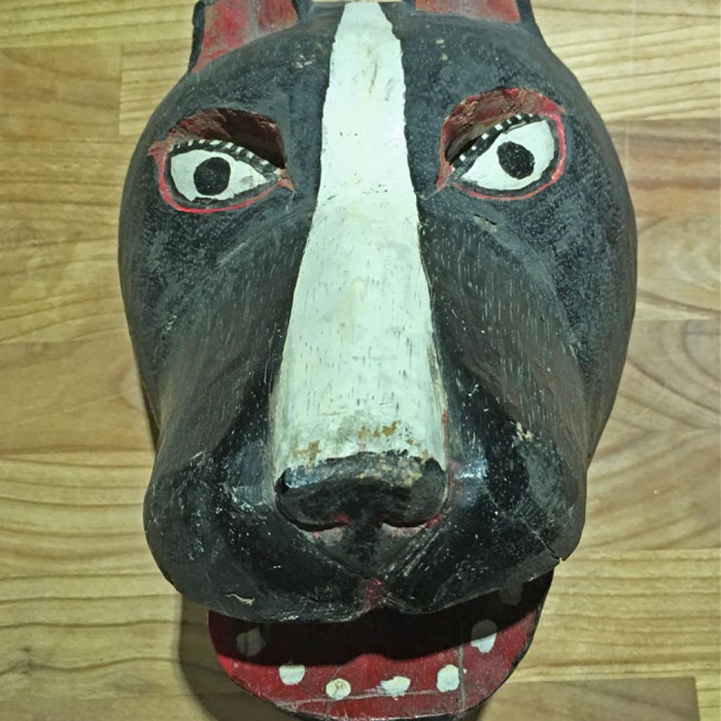 Mexican dog mask – Masks of the World