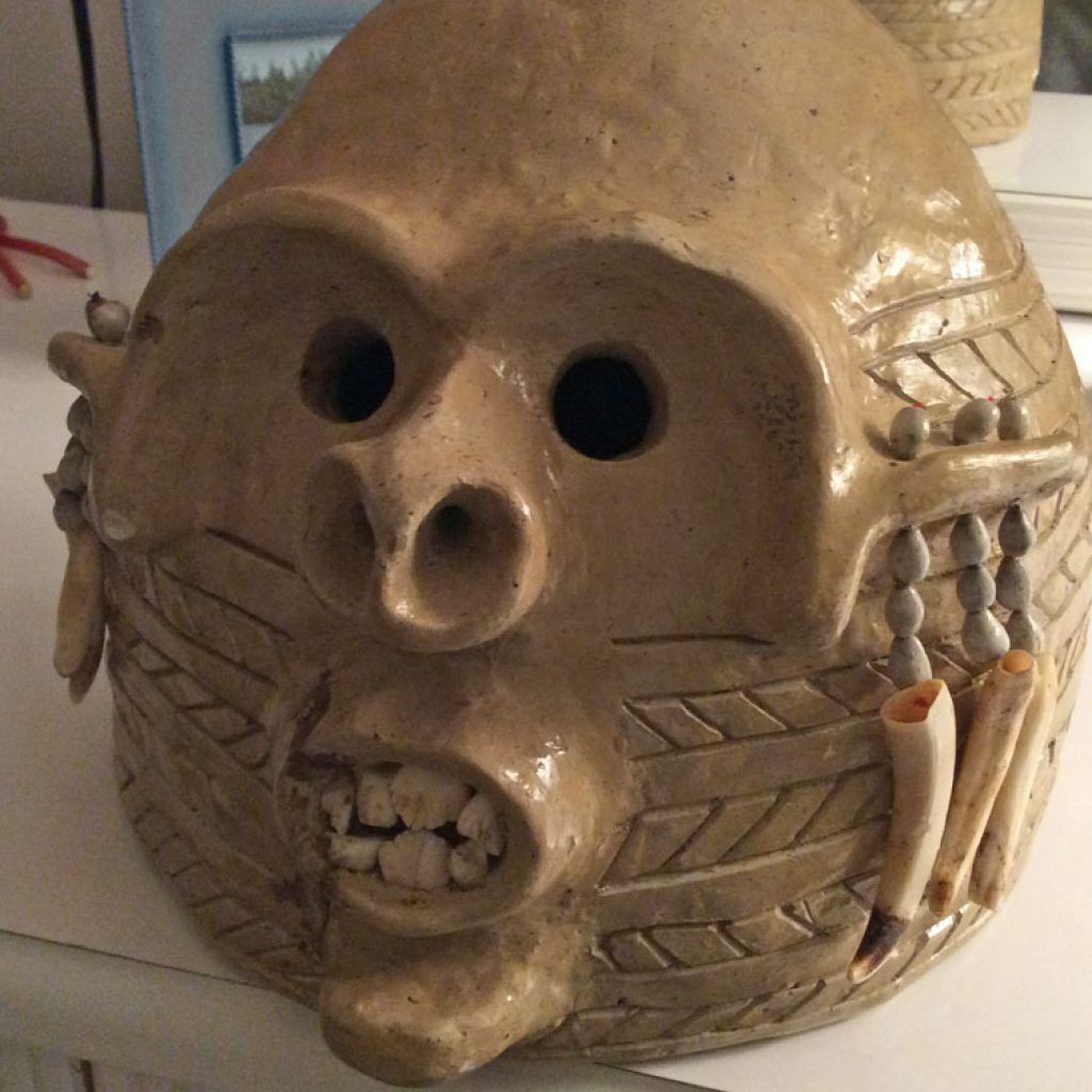 The famous PNG mud man mask – Masks of the World