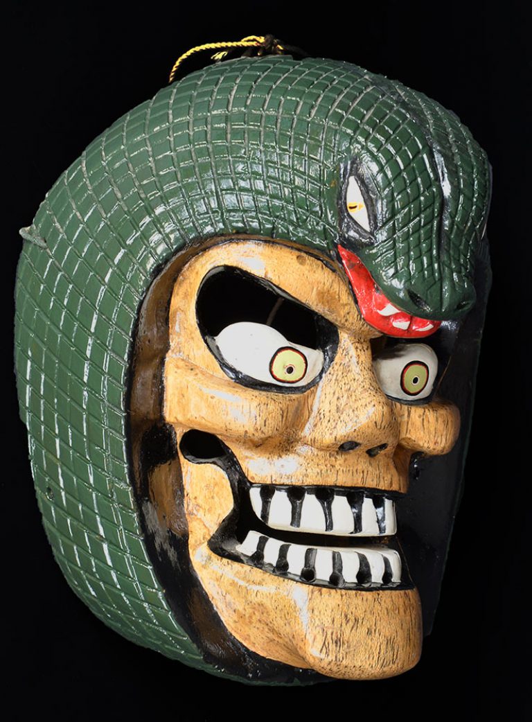 Cobra Cavalera made by Lino Mora – Masks of the World
