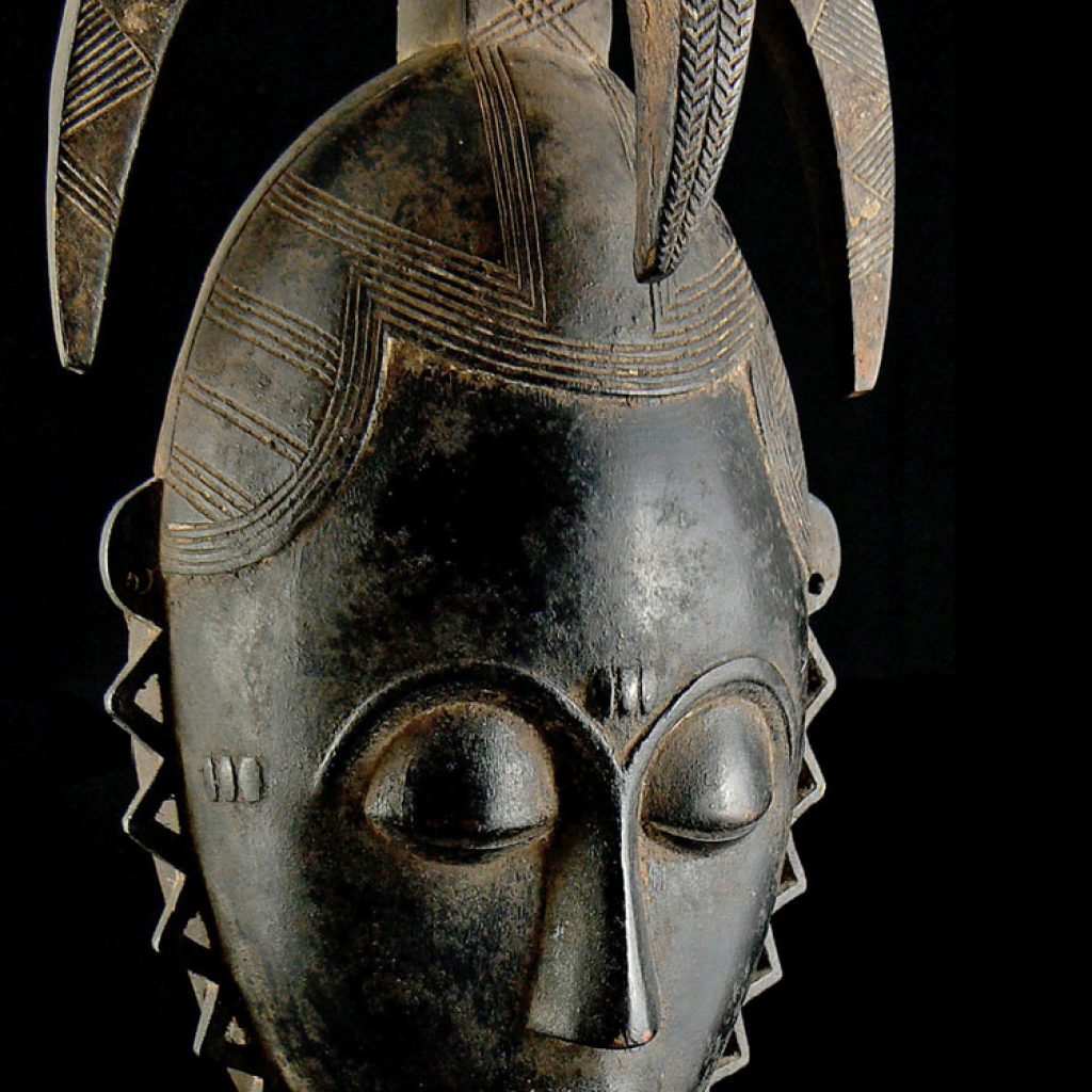 Beautiful Yaure mask from Africa – Masks of the World