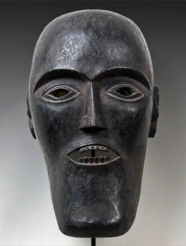 Sumatran helmet mask – Masks of the World