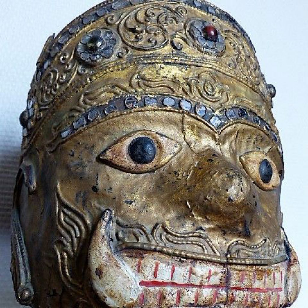 Old khon mask – Masks of the World