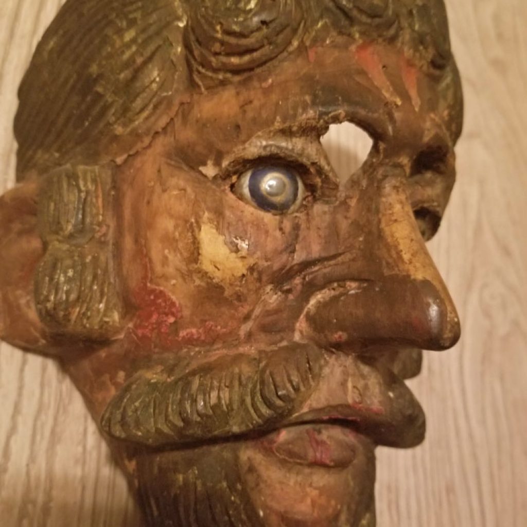 More common Guatemalan mask – Masks of the World