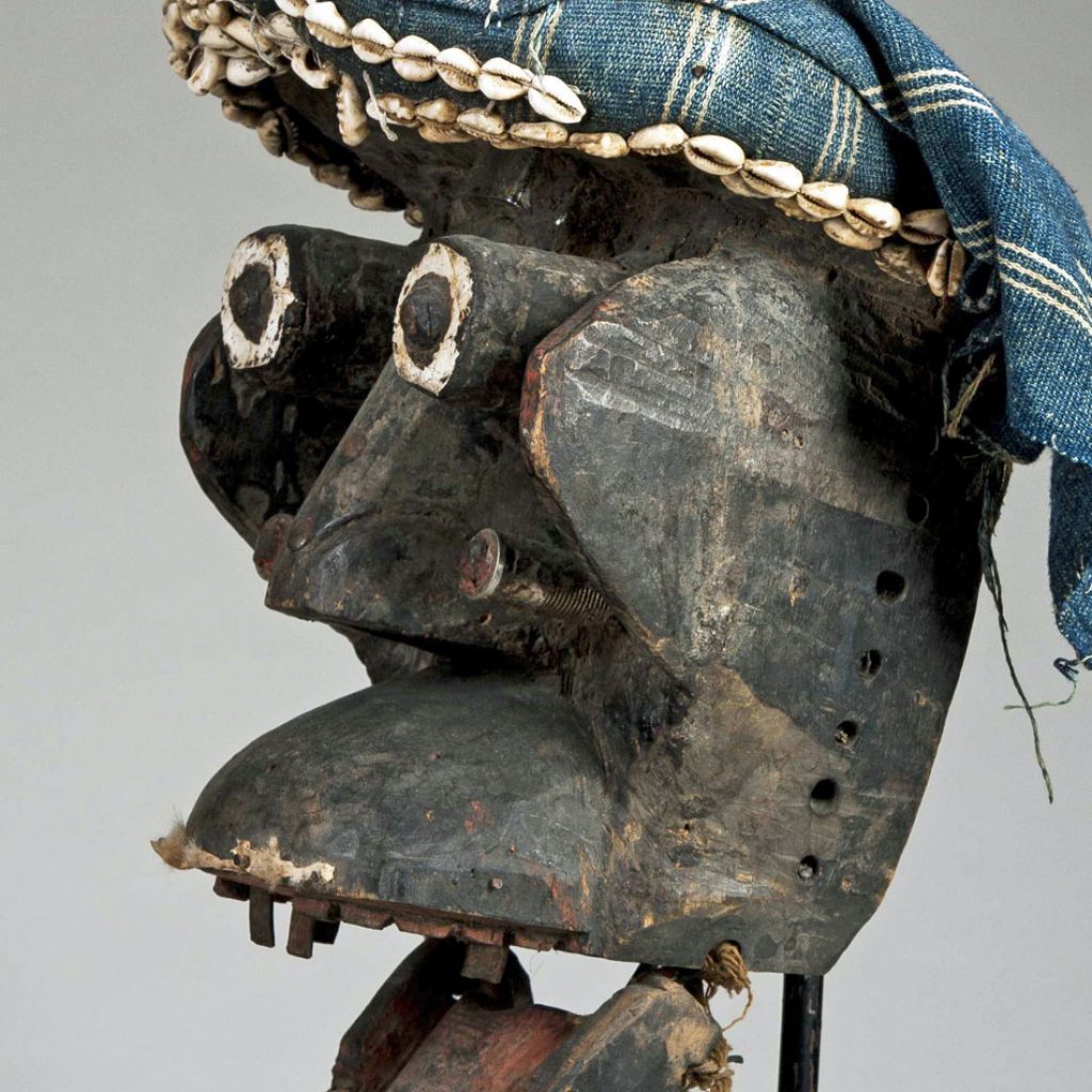 Guere mask from Liberia – Masks of the World
