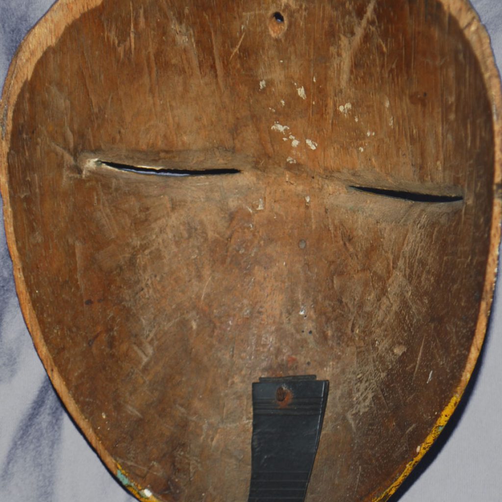 Old Java mask with nice patina – Masks of the World