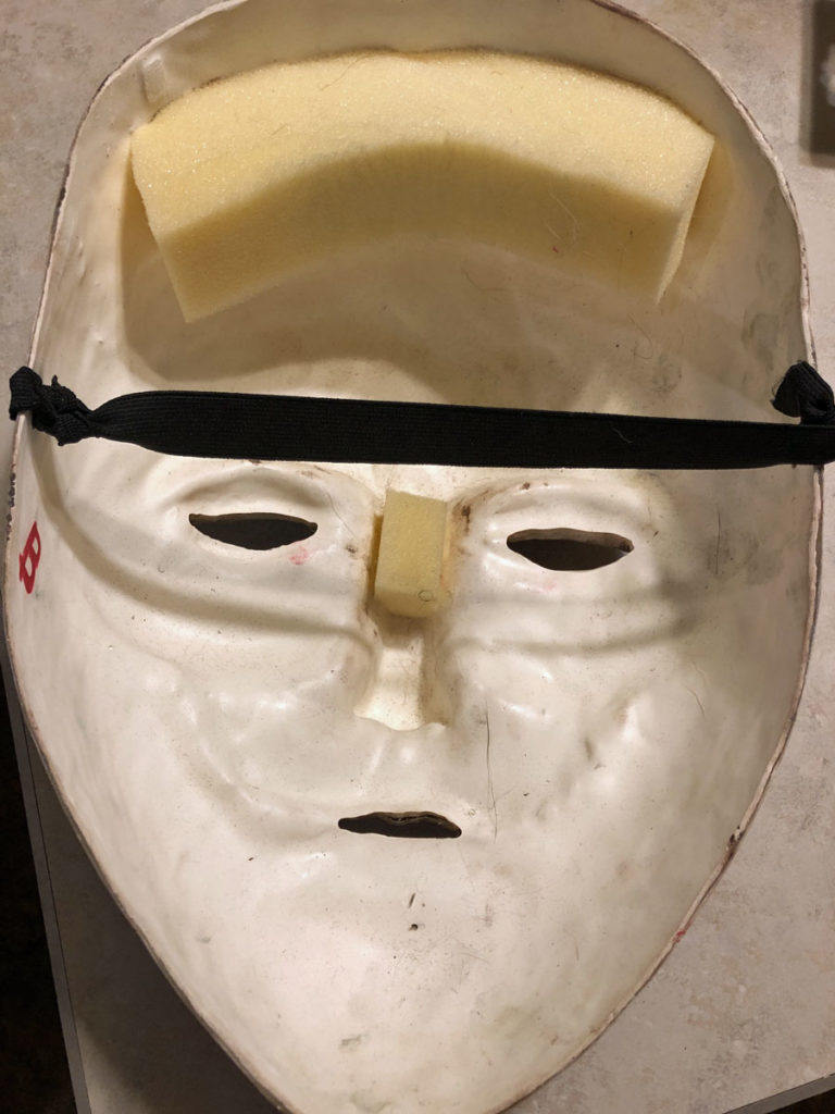 Help identify a mask. India? – Masks of the World