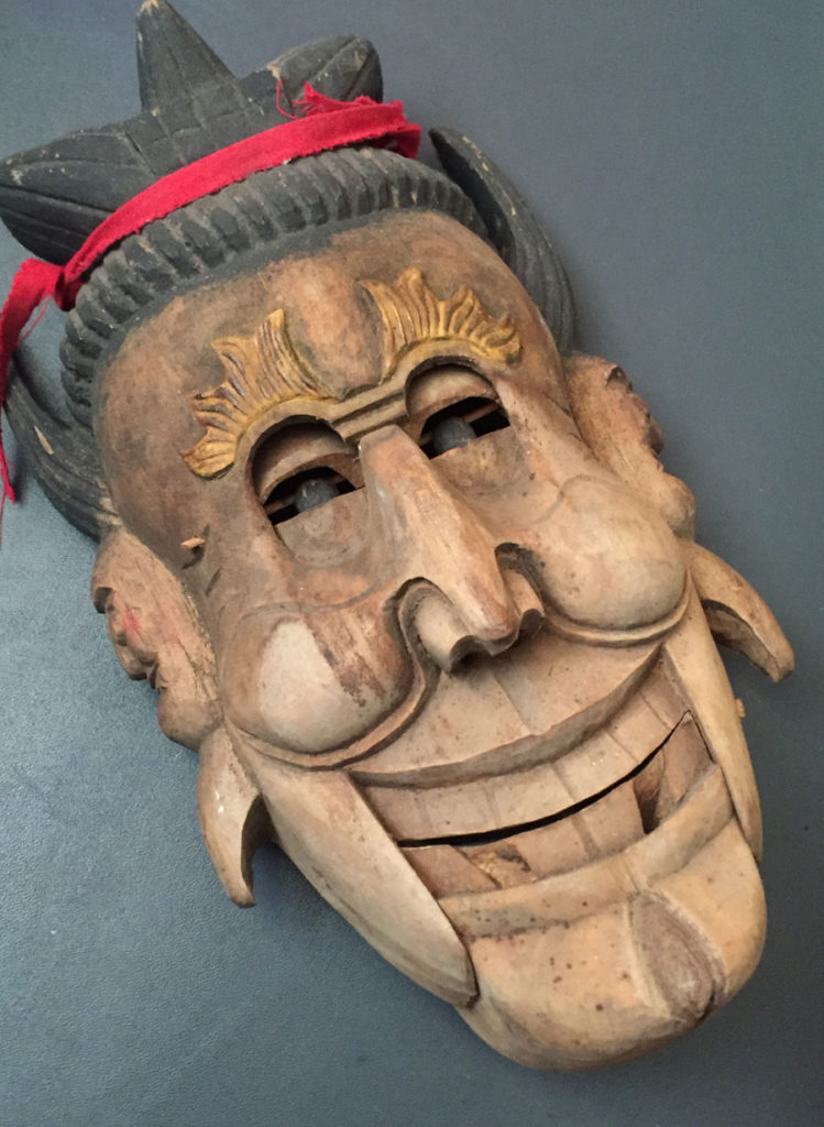 Exorcising mask from Guizhou, PRC – Masks of the World