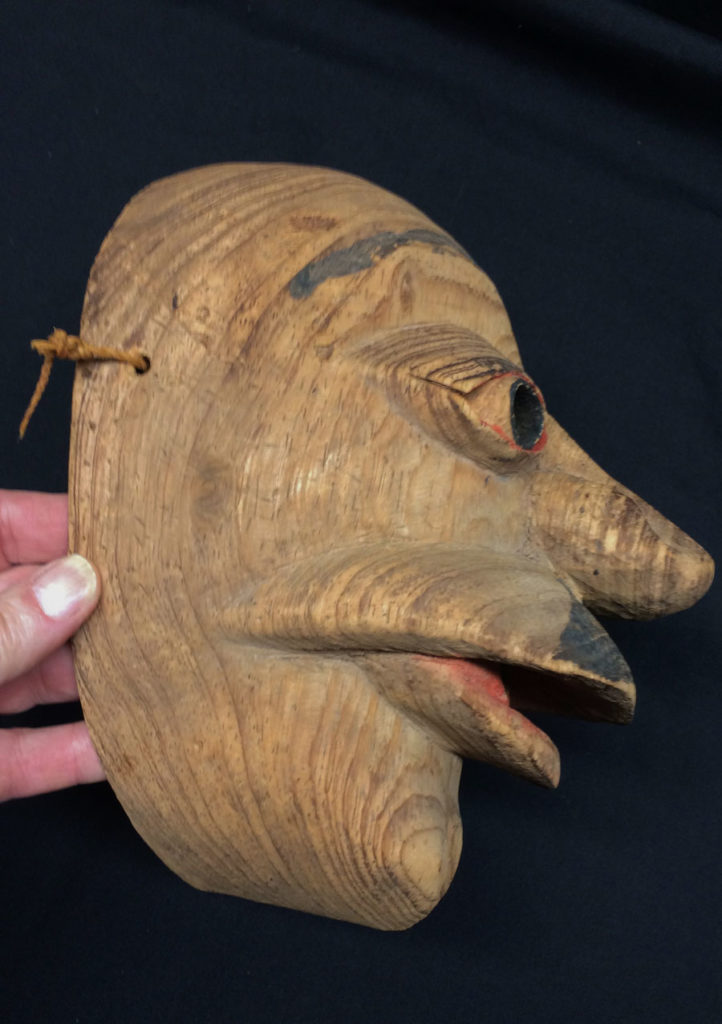 Another mystery mask – Masks of the World