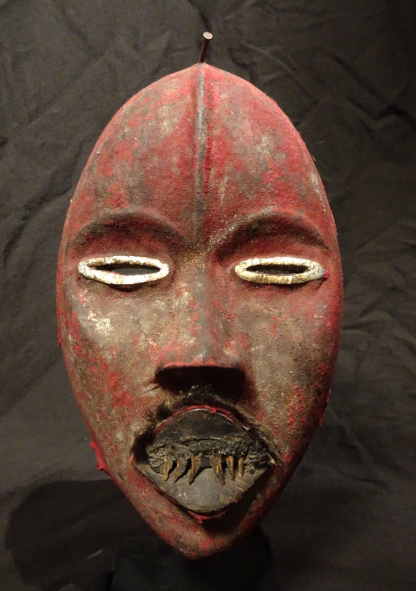 Red Dan mask – Masks of the World