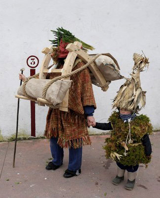 Strange masks from Basque country – Masks of the World