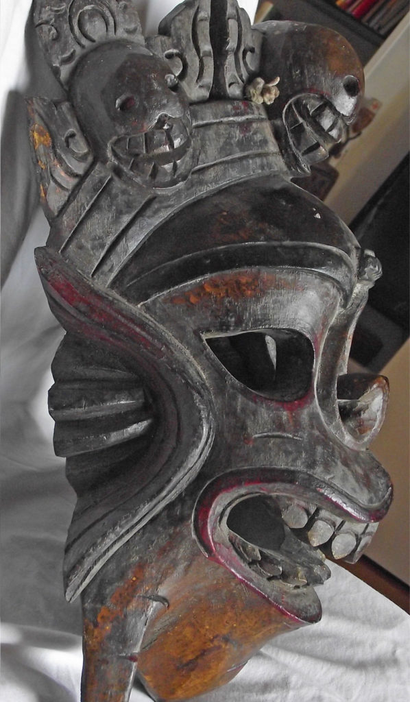 Himalayan mask with open eyes and nose – Masks of the World