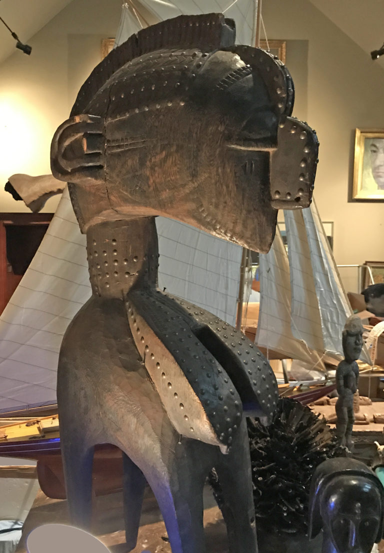 Large Baga Nimba shoulder mask – Masks of the World