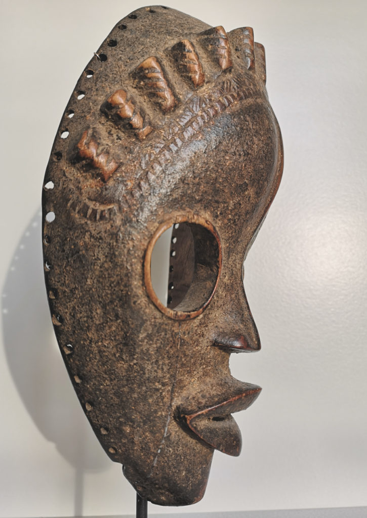 Dan runner mask from West Africa – Masks of the World