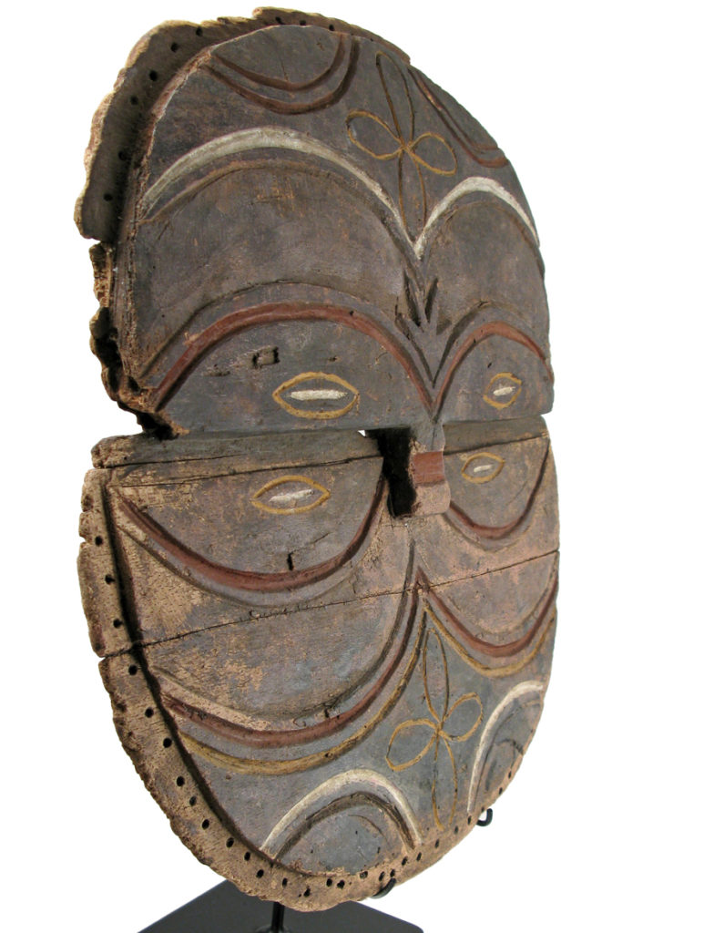 Round Teke mask from Africa – Masks of the World