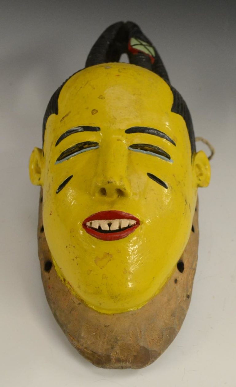 Yellow Zaouli mask from Africa – Masks of the World