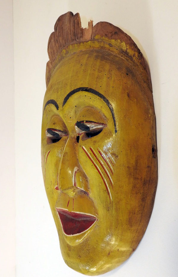 Valuable Kolam mask – Masks of the World