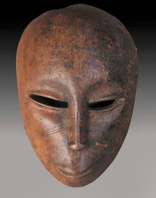 Beautiful African mask – Masks of the World