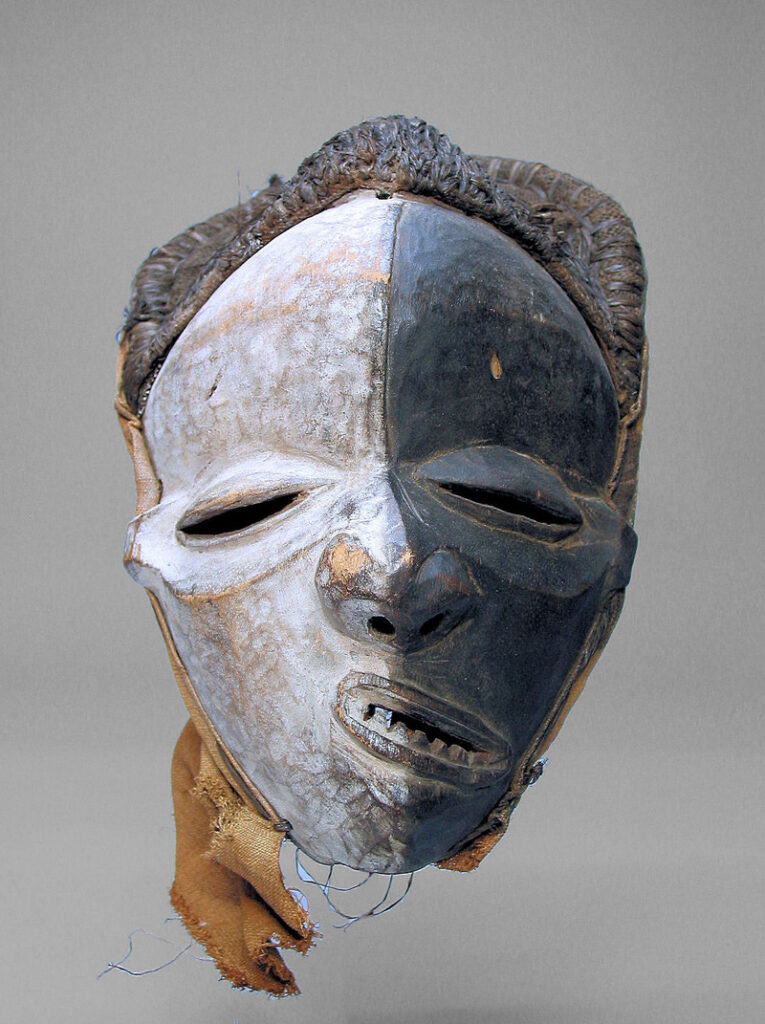 Pende pumbu mask – Masks of the World